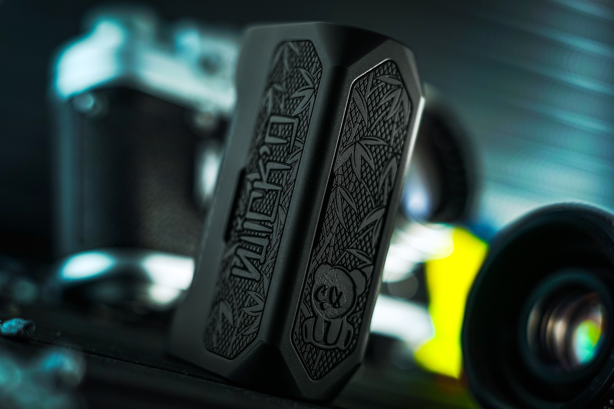 Blade DNA60 Silver - VYPERS VAPES x WICK'D - Atelier del Vapore